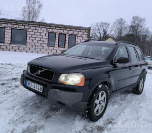 Blue Volvo XC90 2004 in Rezekne, with an engine capacity of 2.40 L and mileage of 420 thousand km for 2500 €, photo 2 on AUTOMOTO.COM.LV