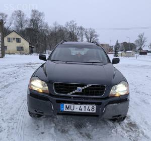 Blue Volvo XC90 2004 in Rezekne, with an engine capacity of 2.40 L and mileage of 420 thousand km for 2500 €, photo 3 on AUTOMOTO.COM.LV