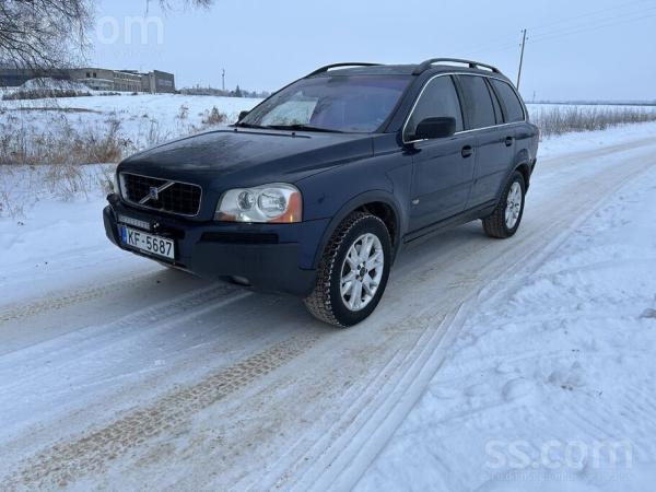 Blue Volvo XC90 2004 in Rezekne, with an engine capacity of 2.40 L and mileage of 402 thousand km for 3800 €, photo 1 on AUTOMOTO.COM.LV