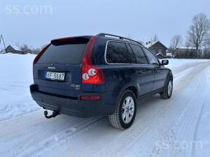 Zils Volvo XC90 2004 Rēzekne, ar dzinēja tilpumu 2.40 L un nobraukumu 402 tūkst. km par 3800 €, foto 3 vietnē AUTOMOTO.COM.LV