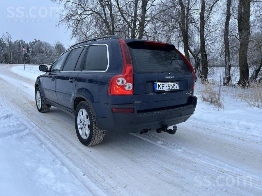 Zils Volvo XC90 2004 Rēzekne, ar dzinēja tilpumu 2.40 L un nobraukumu 402 tūkst. km par 3800 €, foto 4 vietnē AUTOMOTO.COM.LV