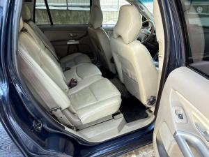 Zils Volvo XC90 2004 Viļņa, ar dzinēja tilpumu 2.40 L un nobraukumu 420 tūkst. km par 3450 €, foto 15 vietnē AUTOMOTO.COM.LV
