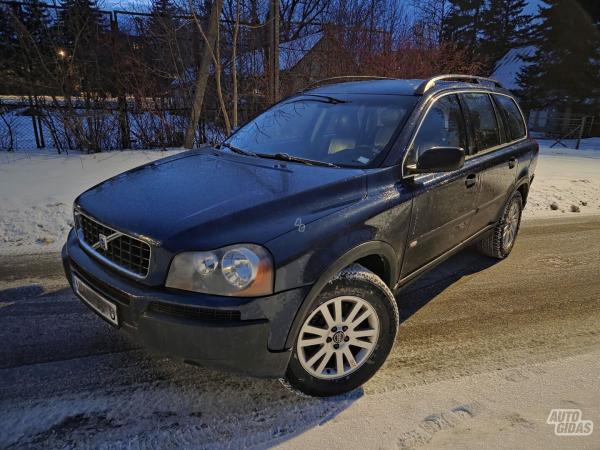 Blue Volvo XC90 2004 in Alytus, with an engine capacity of 2.40 L and mileage of 294 thousand km for 3200 €, photo 1 on AUTOMOTO.COM.LV