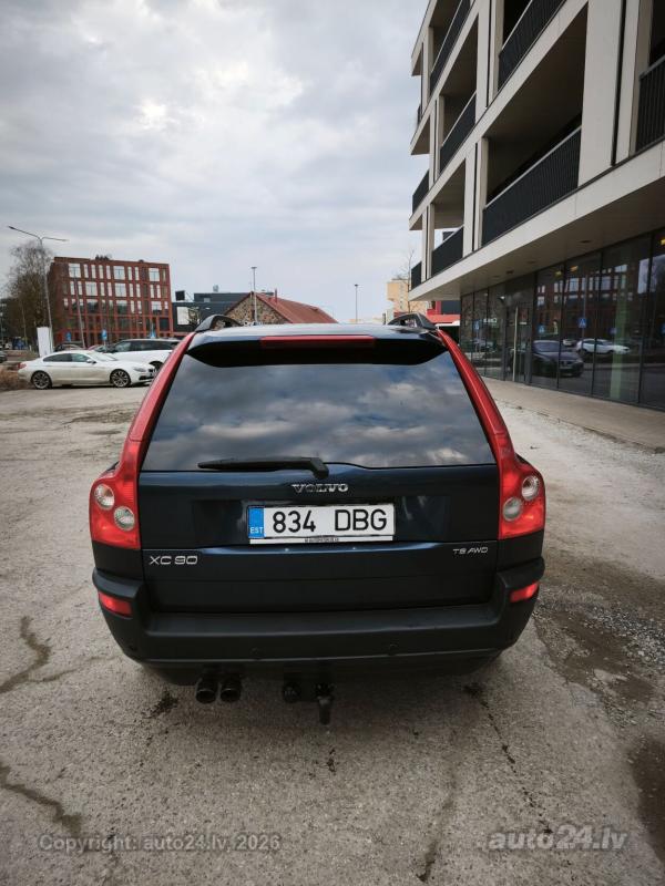 Zils Volvo XC90 2004 Tallina, ar dzinēja tilpumu 2.90 L un nobraukumu 152 tūkst. km par 3500 €, foto 5 vietnē AUTOMOTO.COM.LV