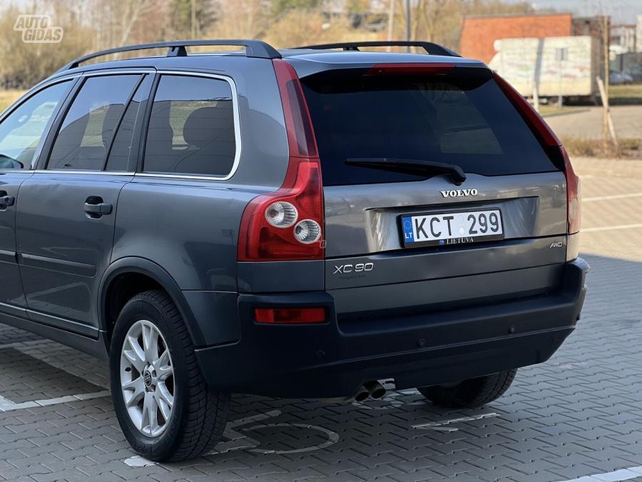Zils Volvo XC90 2004 Kauņa, ar dzinēja tilpumu 2.40 L un nobraukumu 343 tūkst. km par 2650 €, foto 10 vietnē AUTOMOTO.COM.LV