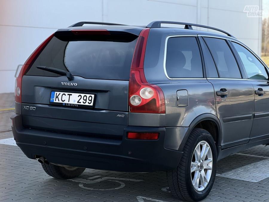 Zils Volvo XC90 2004 Kauņa, ar dzinēja tilpumu 2.40 L un nobraukumu 343 tūkst. km par 2650 €, foto 11 vietnē AUTOMOTO.COM.LV