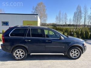 Blue Volvo XC90 2004 in Riga, with an engine capacity of 2.40 L and mileage of 395 thousand km for 2100 €, photo 10 on AUTOMOTO.COM.LV