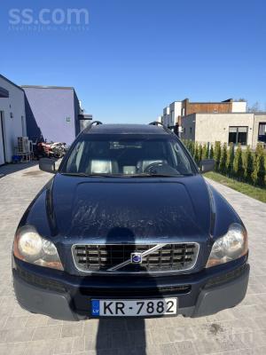 Blue Volvo XC90 2004 in Riga, with an engine capacity of 2.40 L and mileage of 395 thousand km for 2100 €, photo 17 on AUTOMOTO.COM.LV