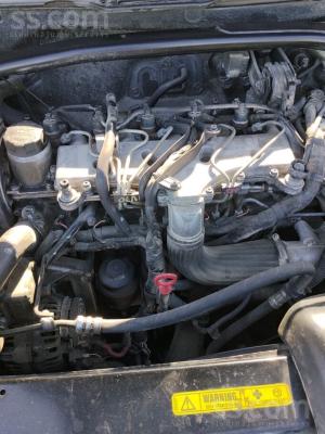 Zils Volvo XC90 2004 Madona, ar dzinēja tilpumu 2.40 L un nobraukumu 398 tūkst. km par 2300 €, foto 9 vietnē AUTOMOTO.COM.LV