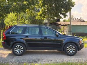 Zils Volvo XC90 2004 Rīga, ar dzinēja tilpumu 2.40 L un nobraukumu 312 tūkst. km par 4100 €, foto 6 vietnē AUTOMOTO.COM.LV