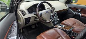 Blue Volvo XC90 2004 in Riga, with an engine capacity of 2.40 L and mileage of 330 thousand km for 2900 €, photo 8 on AUTOMOTO.COM.LV