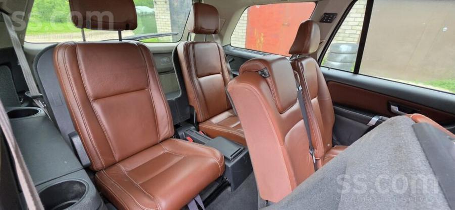 Blue Volvo XC90 2004 in Riga, with an engine capacity of 2.40 L and mileage of 330 thousand km for 2900 €, photo 12 on AUTOMOTO.COM.LV