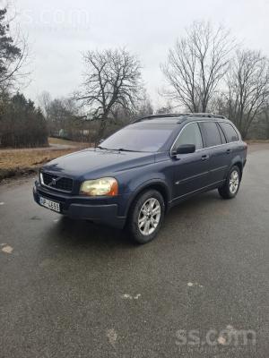 Blue Volvo XC90 2004 in Riga, with an engine capacity of 2.40 L and mileage of 440 thousand km for 3200 €, photo 5 on AUTOMOTO.COM.LV