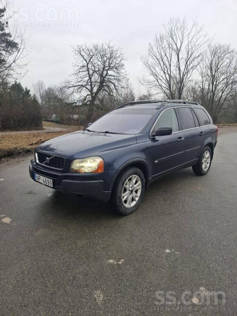 Blue Volvo XC90 2004 in Riga, with an engine capacity of 2.40 L and mileage of 440 thousand km for 3200 €, photo 5 on AUTOMOTO.COM.LV