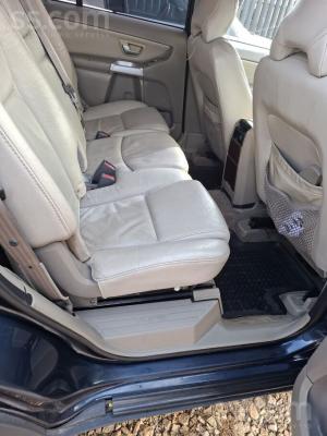 Blue Volvo XC90 2004 in Riga, with an engine capacity of 2.40 L and mileage of 440 thousand km for 3200 €, photo 10 on AUTOMOTO.COM.LV