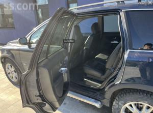 Blue Volvo XC90 2004 in Riga, with an engine capacity of 2.40 L and mileage of 397 thousand km for 1400 €, photo 9 on AUTOMOTO.COM.LV
