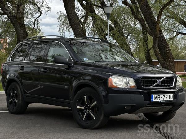 Blue Volvo XC90 2005 in Jelgava, with an engine capacity of 2.40 L and mileage of 350 thousand km for 3750 €, photo 3 on AUTOMOTO.COM.LV