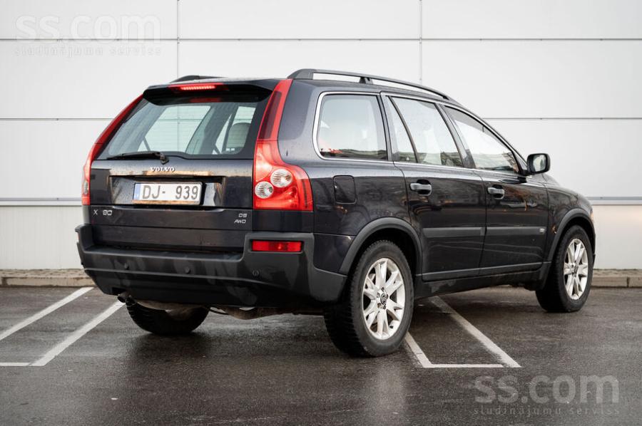Zils Volvo XC90 2005 Rīga, ar dzinēja tilpumu 2.40 L un nobraukumu 430 tūkst. km par 2900 €, foto 5 vietnē AUTOMOTO.COM.LV