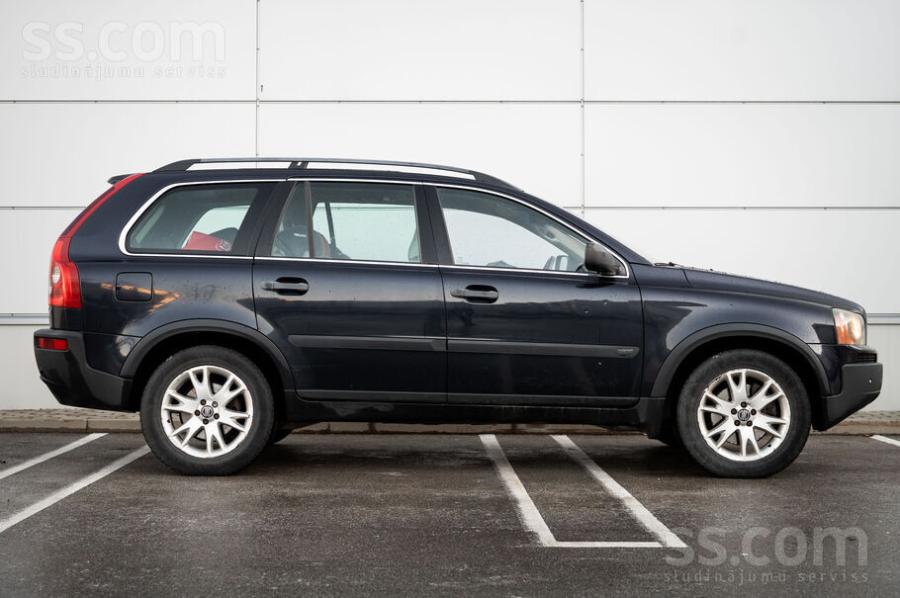 Zils Volvo XC90 2005 Rīga, ar dzinēja tilpumu 2.40 L un nobraukumu 430 tūkst. km par 2900 €, foto 6 vietnē AUTOMOTO.COM.LV