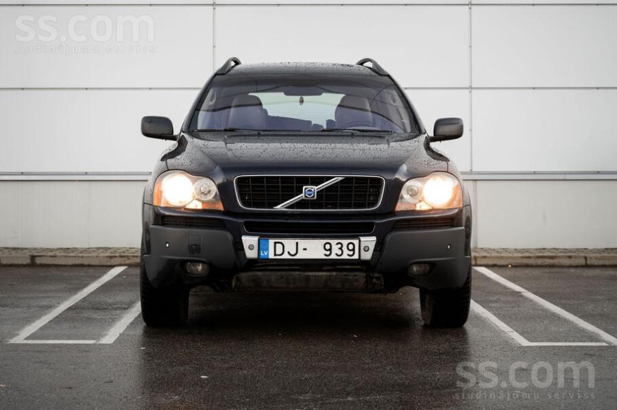 Zils Volvo XC90 2005 Rīga, ar dzinēja tilpumu 2.40 L un nobraukumu 430 tūkst. km par 2900 €, foto 8 vietnē AUTOMOTO.COM.LV