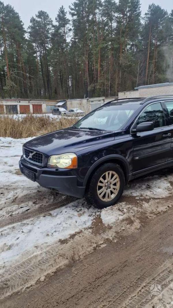 Zils Volvo XC90 2005 Druskininkai, ar dzinēja tilpumu 2.40 L un nobraukumu 344 tūkst. km par 4100 €, foto 3 vietnē AUTOMOTO.COM.LV