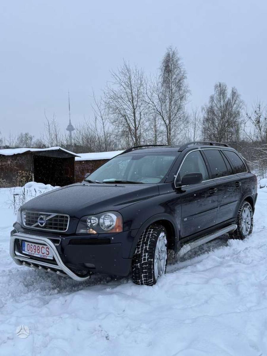 Zils Volvo XC90 2005 Viļņa, ar dzinēja tilpumu 4.40 L un nobraukumu 255 tūkst. km par 3000 €, foto 13 vietnē AUTOMOTO.COM.LV