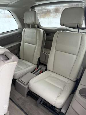 Zils Volvo XC90 2005 Viļņa, ar dzinēja tilpumu 4.40 L un nobraukumu 255 tūkst. km par 3000 €, foto 23 vietnē AUTOMOTO.COM.LV