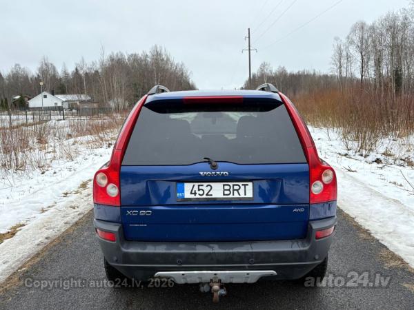 Blue Volvo XC90 2005 in Rapla, with an engine capacity of 2.40 L and mileage of 446 thousand km for 3500 €, photo 8 on AUTOMOTO.COM.LV