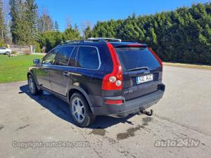 Blue Volvo XC90 2005 in Tallinn, with an engine capacity of 2.40 L and mileage of 450 thousand km for 2450 €, photo 3 on AUTOMOTO.COM.LV
