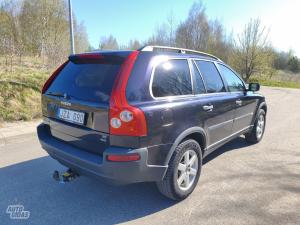 Zils Volvo XC90 2005 Viļņa, ar dzinēja tilpumu 2.40 L un nobraukumu 315 tūkst. km par 3250 €, foto 7 vietnē AUTOMOTO.COM.LV