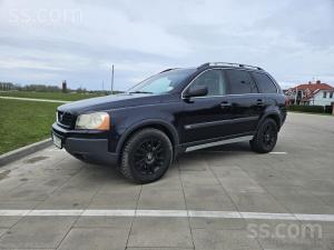 Zils Volvo XC90 2005 Ogre, ar dzinēja tilpumu 2.40 L un nobraukumu 317 tūkst. km par 3750 €, foto 3 vietnē AUTOMOTO.COM.LV