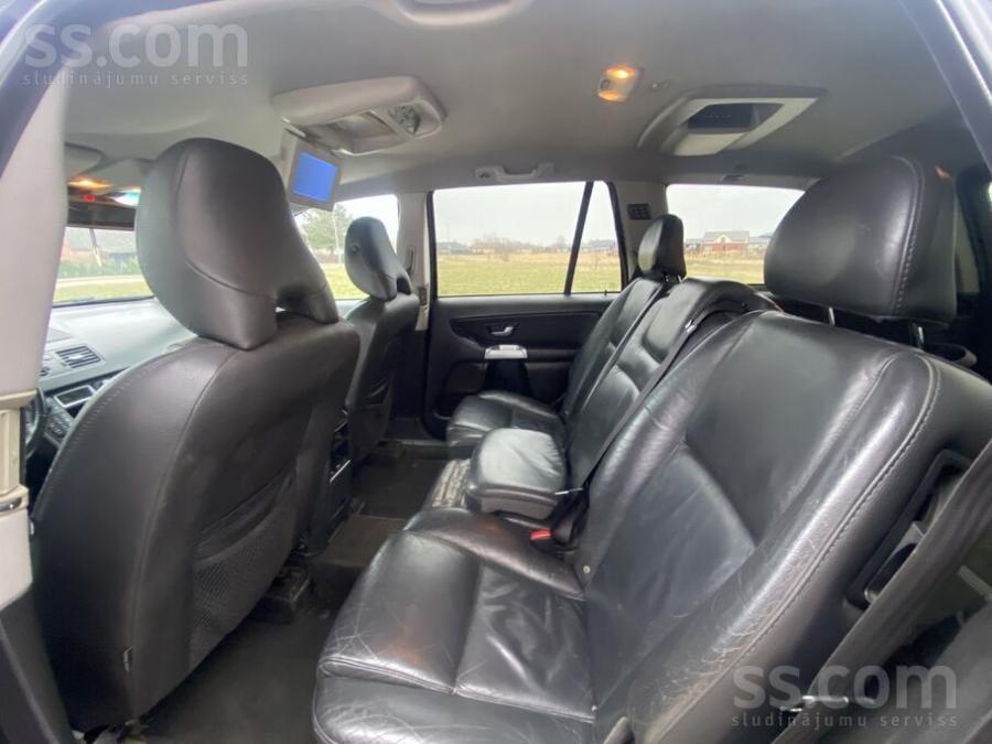 Zils Volvo XC90 2005 Talsi, ar dzinēja tilpumu 2.40 L un nobraukumu 400 tūkst. km par 3000 €, foto 7 vietnē AUTOMOTO.COM.LV