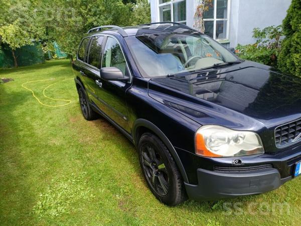 Blue Volvo XC90 2005 in Riga, with an engine capacity of 2.40 L and mileage of 363 thousand km for 3100 €, photo 3 on AUTOMOTO.COM.LV
