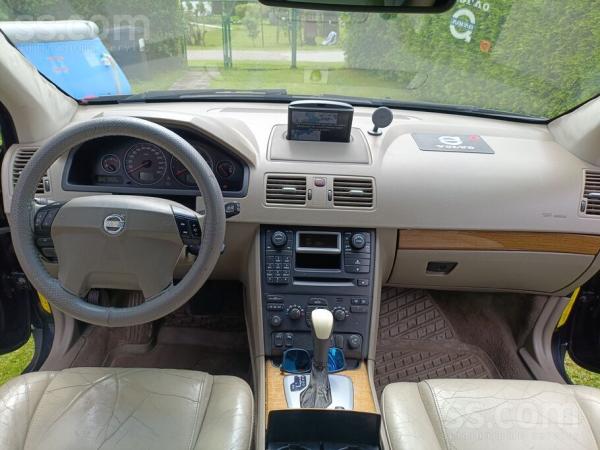 Blue Volvo XC90 2005 in Riga, with an engine capacity of 2.40 L and mileage of 363 thousand km for 3100 €, photo 6 on AUTOMOTO.COM.LV