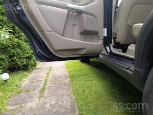 Blue Volvo XC90 2005 in Riga, with an engine capacity of 2.40 L and mileage of 363 thousand km for 3100 €, photo 12 on AUTOMOTO.COM.LV
