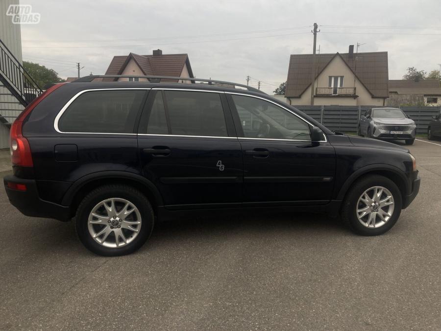 Zils Volvo XC90 2005 Marijampole, ar dzinēja tilpumu 2.40 L un nobraukumu 345 tūkst. km par 3999 €, foto 8 vietnē AUTOMOTO.COM.LV