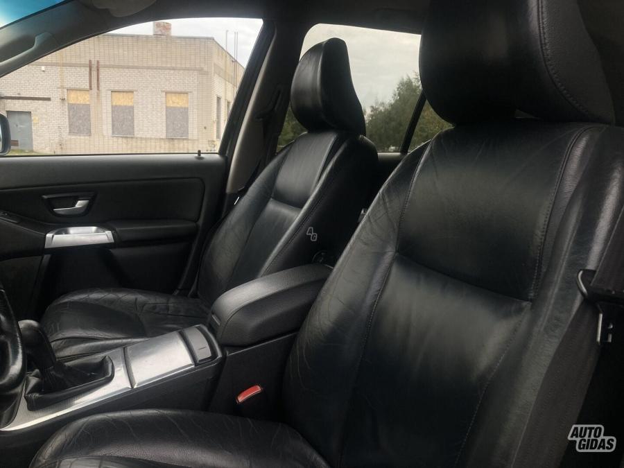 Zils Volvo XC90 2005 Marijampole, ar dzinēja tilpumu 2.40 L un nobraukumu 345 tūkst. km par 3999 €, foto 12 vietnē AUTOMOTO.COM.LV