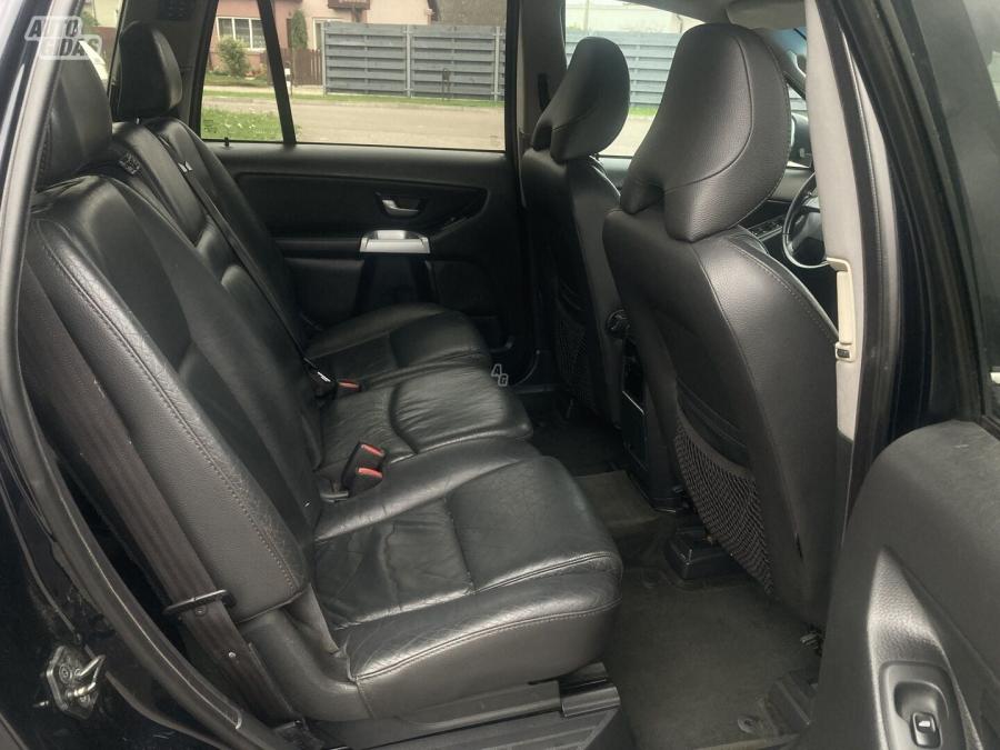 Zils Volvo XC90 2005 Marijampole, ar dzinēja tilpumu 2.40 L un nobraukumu 345 tūkst. km par 3999 €, foto 17 vietnē AUTOMOTO.COM.LV