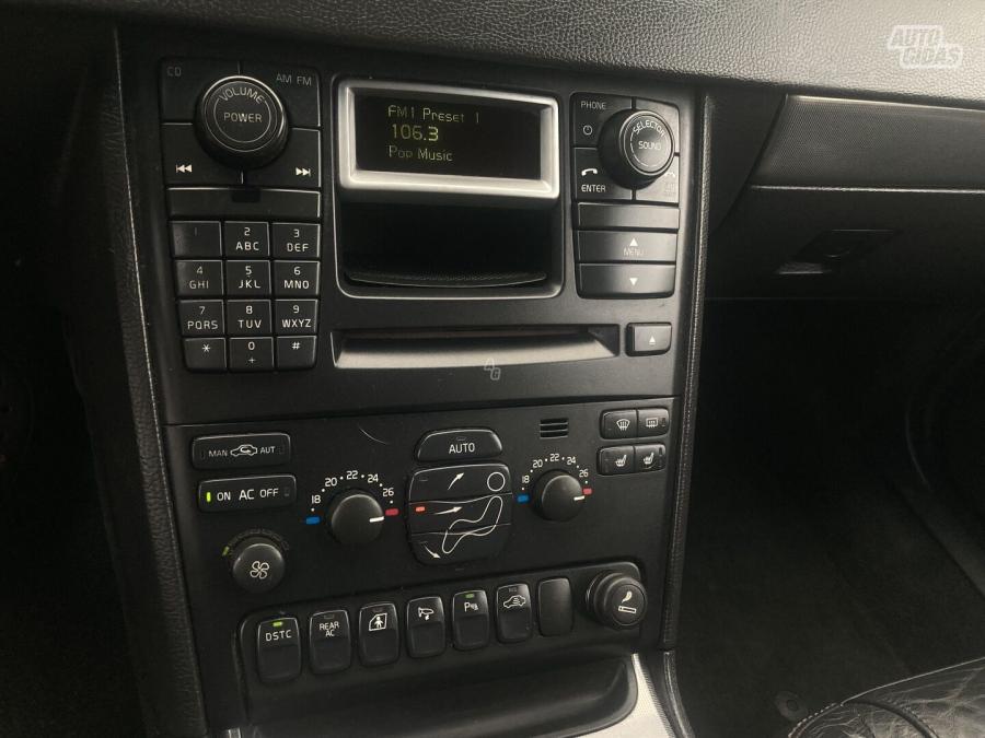 Zils Volvo XC90 2005 Marijampole, ar dzinēja tilpumu 2.40 L un nobraukumu 345 tūkst. km par 3999 €, foto 23 vietnē AUTOMOTO.COM.LV