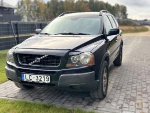 Zils Volvo XC90 2005 Rīga, ar dzinēja tilpumu 2.40 L un nobraukumu 567 tūkst. km par 2550 €, foto  vietnē AUTOMOTO.COM.LV