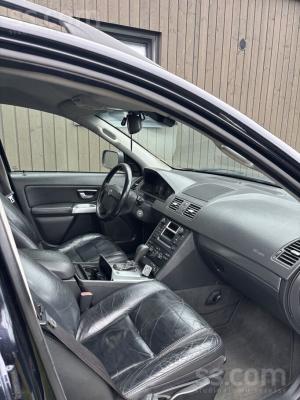 Zils Volvo XC90 2005 Rīga, ar dzinēja tilpumu 2.40 L un nobraukumu 567 tūkst. km par 2550 €, foto 5 vietnē AUTOMOTO.COM.LV