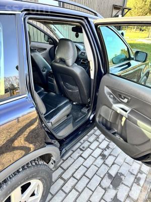 Zils Volvo XC90 2005 Rīga, ar dzinēja tilpumu 2.40 L un nobraukumu 567 tūkst. km par 2550 €, foto 8 vietnē AUTOMOTO.COM.LV