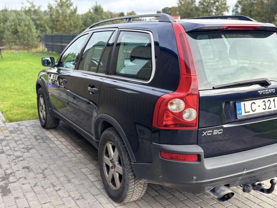 Zils Volvo XC90 2005 Rīga, ar dzinēja tilpumu 2.40 L un nobraukumu 567 tūkst. km par 2550 €, foto 13 vietnē AUTOMOTO.COM.LV