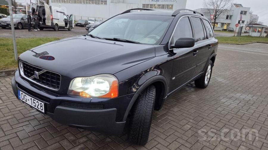 Zils Volvo XC90 2006 Rīga, ar dzinēja tilpumu 2.40 L un nobraukumu 300 tūkst. km par 4700 €, foto 5 vietnē AUTOMOTO.COM.LV