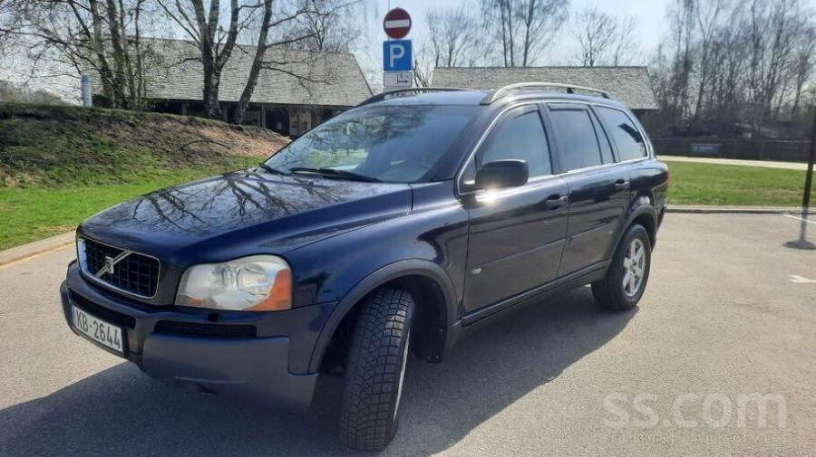 Blue Volvo XC90 2006 in Riga, with an engine capacity of 2.40 L and mileage of 366 thousand km for 3000 €, photo 4 on AUTOMOTO.COM.LV