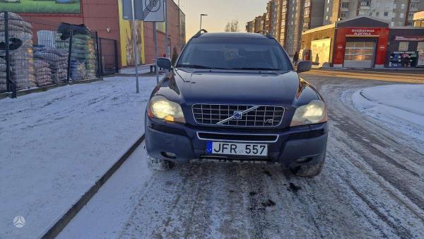 Blue Volvo XC90 2006 in Kaunas, with an engine capacity of 4.40 L and mileage of 315 thousand km for 3350 €, photo 8 on AUTOMOTO.COM.LV