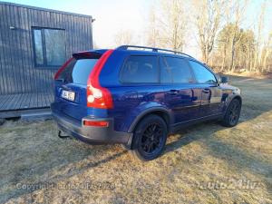 Blue Volvo XC90 2006 in Haapsalu, with an engine capacity of 2.40 L and mileage of 399 thousand km for 5900 €, photo 6 on AUTOMOTO.COM.LV