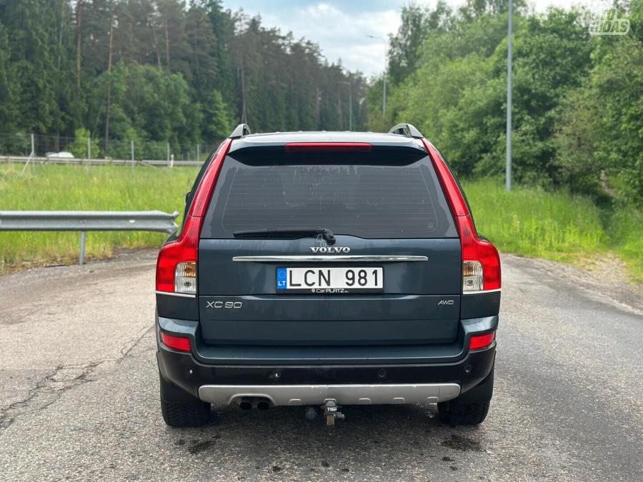 Zils Volvo XC90 2006 Viļņa, ar dzinēja tilpumu 2.40 L un nobraukumu 336 tūkst. km par 3300 €, foto 7 vietnē AUTOMOTO.COM.LV