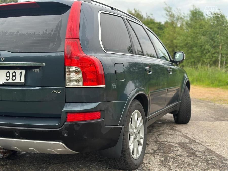 Zils Volvo XC90 2006 Viļņa, ar dzinēja tilpumu 2.40 L un nobraukumu 336 tūkst. km par 3300 €, foto 8 vietnē AUTOMOTO.COM.LV