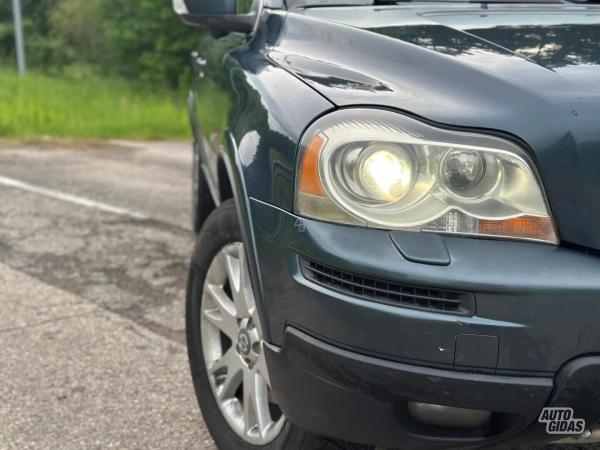 Zils Volvo XC90 2006 Viļņa, ar dzinēja tilpumu 2.40 L un nobraukumu 336 tūkst. km par 3300 €, foto 8 vietnē AUTOMOTO.COM.LV
